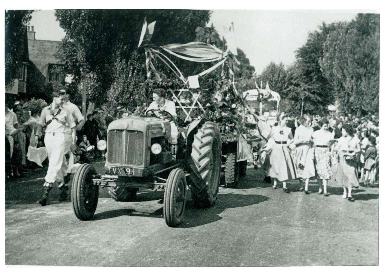 Circassian Circle Folk Dance Club - Photo Gallery | Leisure Activities ...