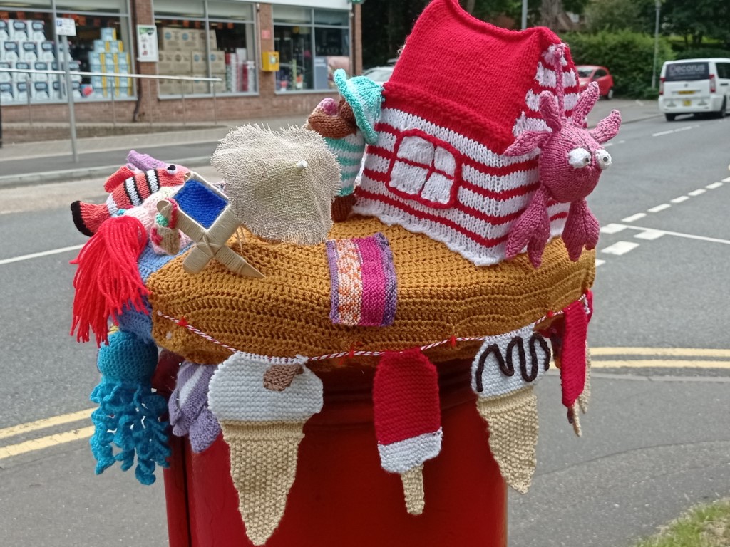 Seaside Hat for Post Box | Events | Benfleet Community Archive